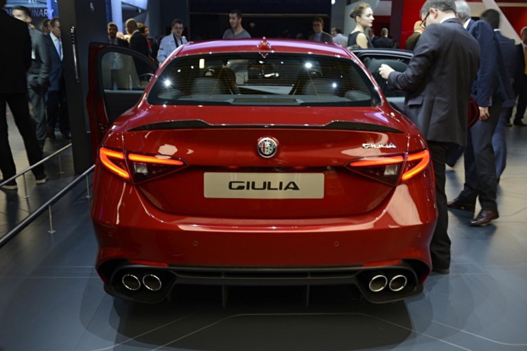 Alfa Romeo Giulia: A Francoforte anche la storia | Cavalli Vapore
