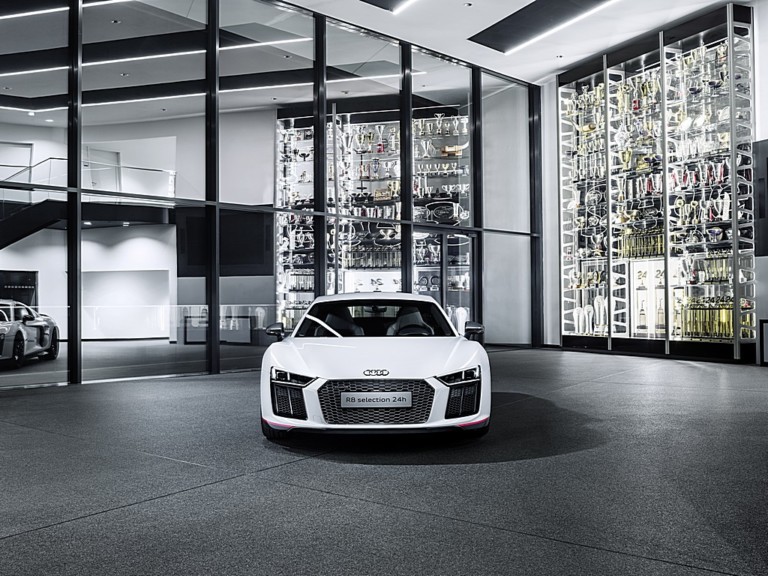 Audi R8: arriva la Selection 24h special edition | Cavalli Vapore